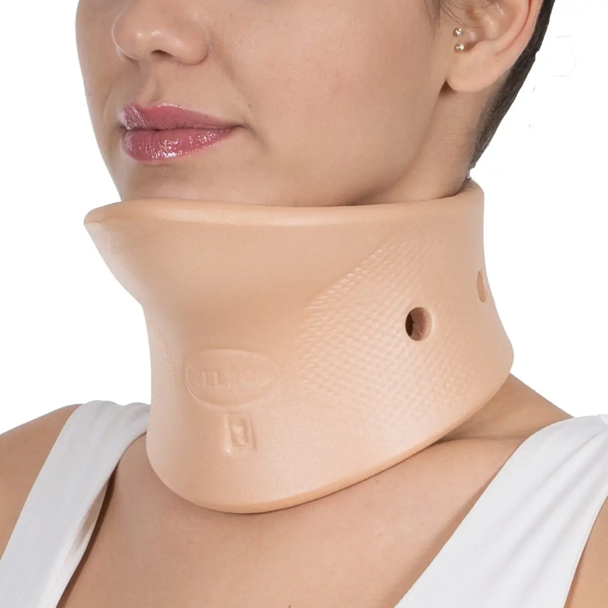 Nelson Collar With Chin Support | Wingmed Orthopedic Equipments
